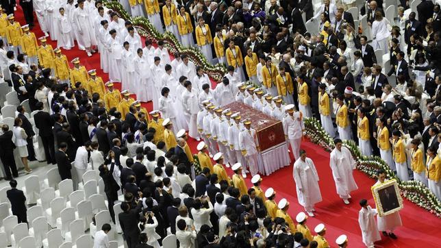 La secta Moon despide a su líder - ABC.es