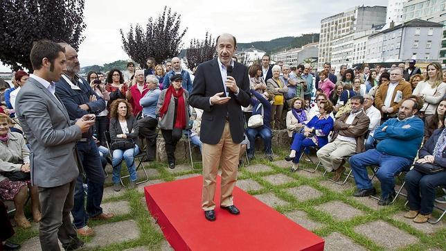 Rubalcaba y el peligro del «mitin-express» - ABC.es