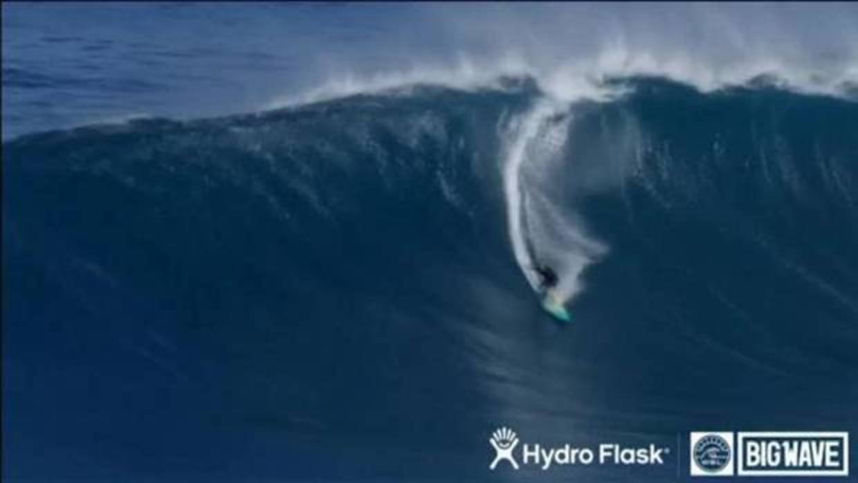 Rodrigo Koxa bate el récord de la ola más alta surfeada y gana el ...