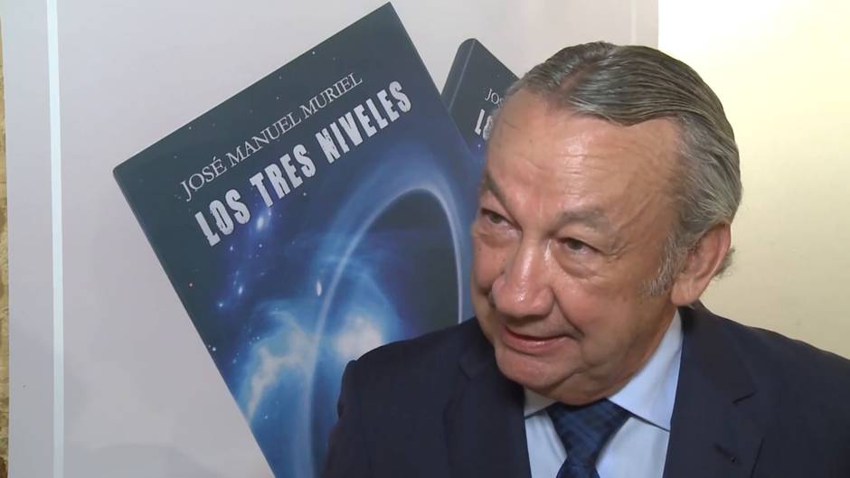 Presentación del libro ‘Los tres niveles’ de José Manuel Muriel