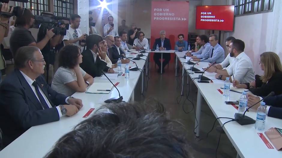 El PSOE amplía aun más su ventaja sobre el PP, según el CIS