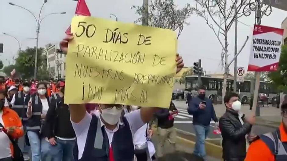 La minería de Perú protesta después de dos meses de paros