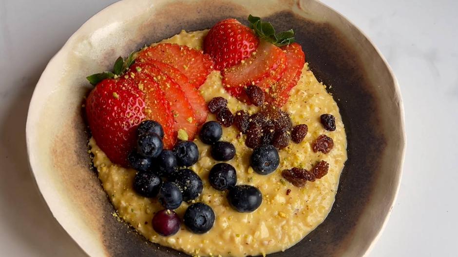 El desayuno con avena y fruta de la pasión para comenzar el día con ...
