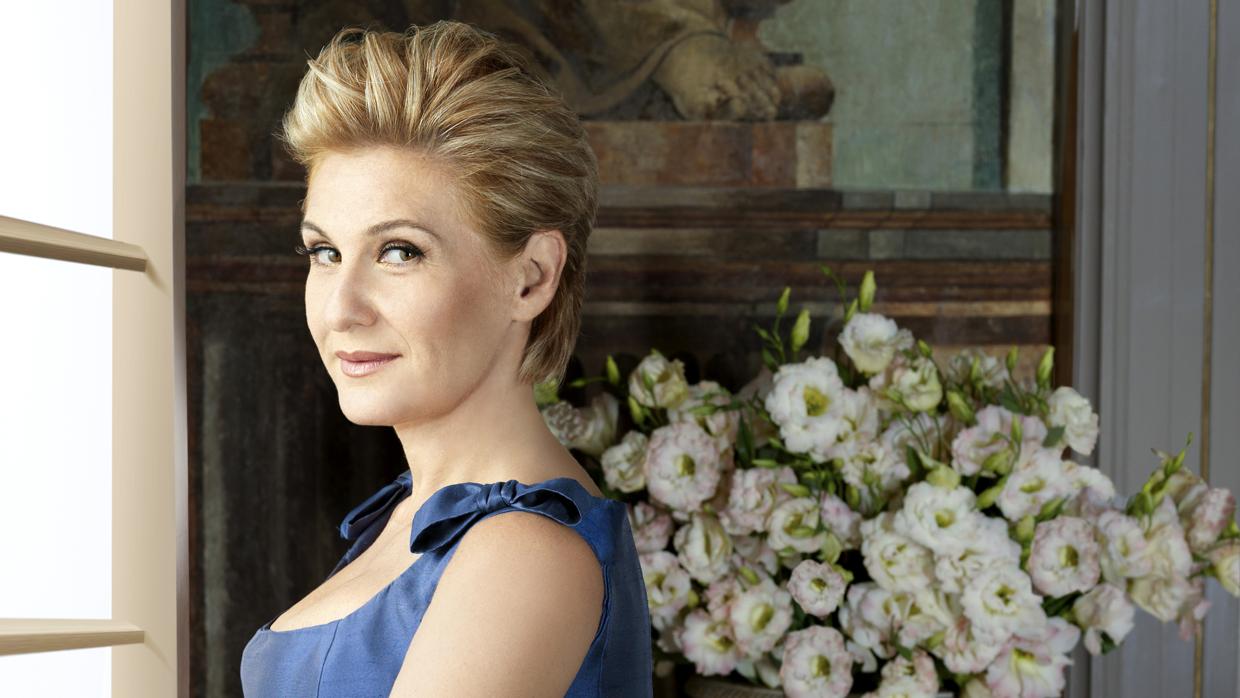 Isabel Rey amadrina la cuarta edición de la Fiesta de la Lírica