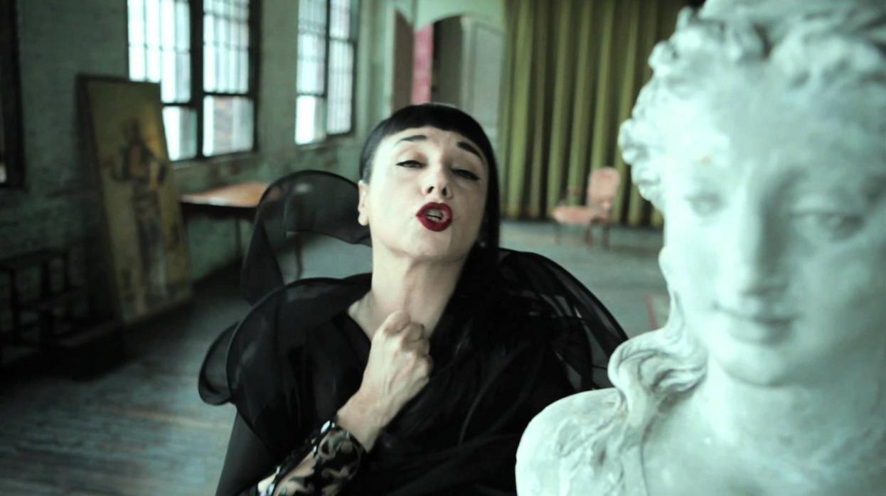 Mísia: «Con ese fado pop que hay ahora corremos el peligro de la ...