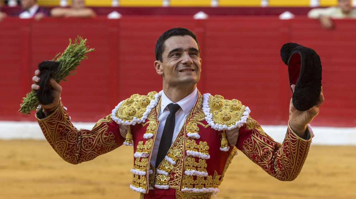 Paco Ureña, sobre el Covid-19: «Tenemos que lidiar este toro entre todos»