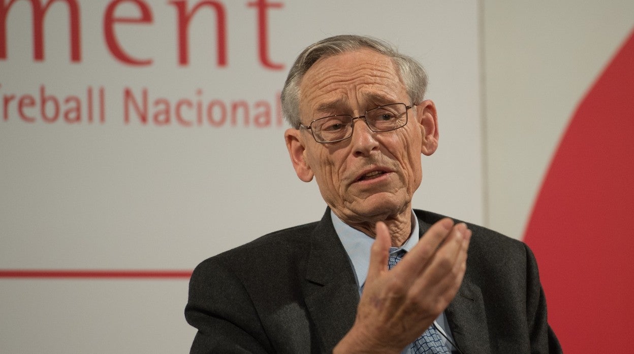 Sir John Elliott cumple 91 años