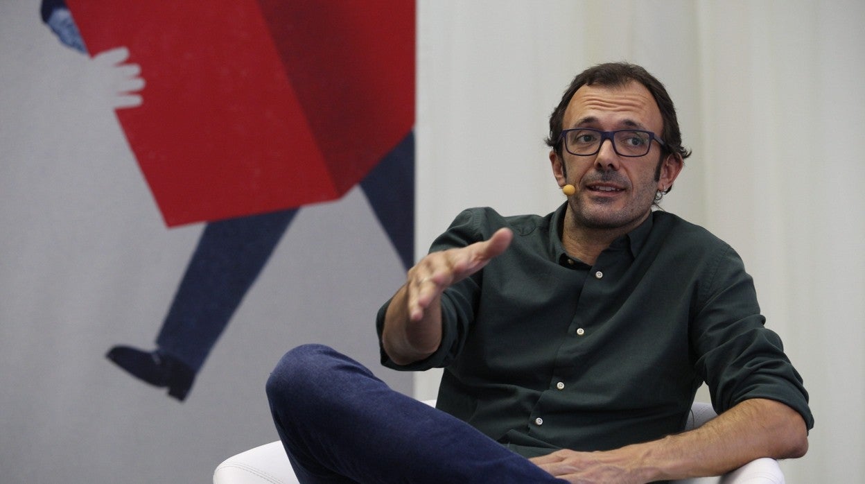 Isaac Rosa gana el premio Biblioteca Breve con la novela antidistópica ...