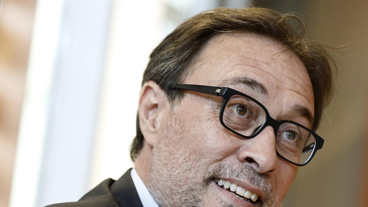 Benedito pone en marcha la moción de censura contra Bartomeu
