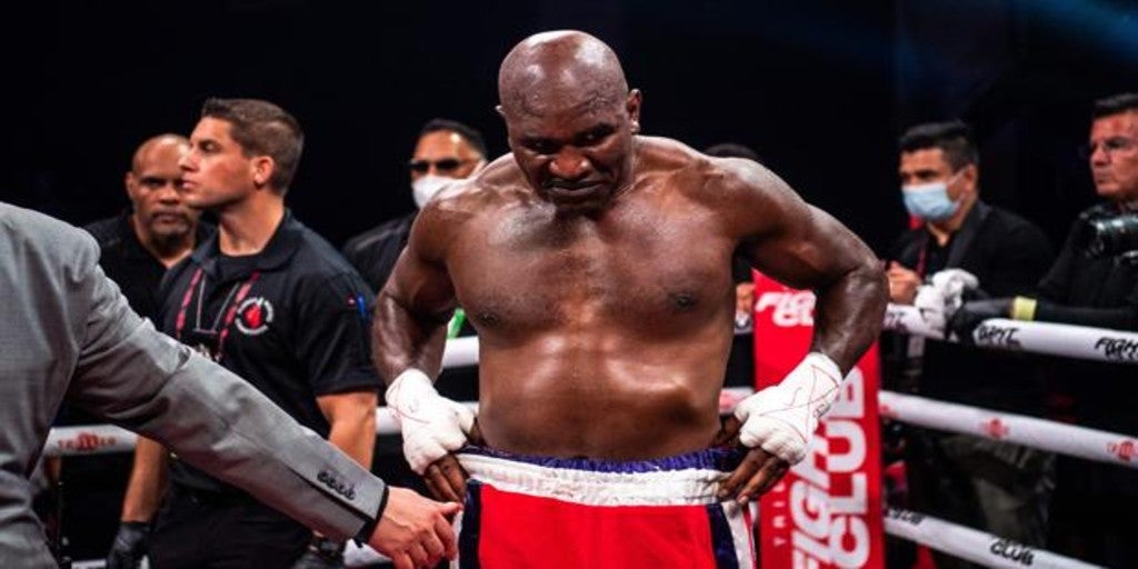 Holyfield, humillado y noqueado en un solo asalto