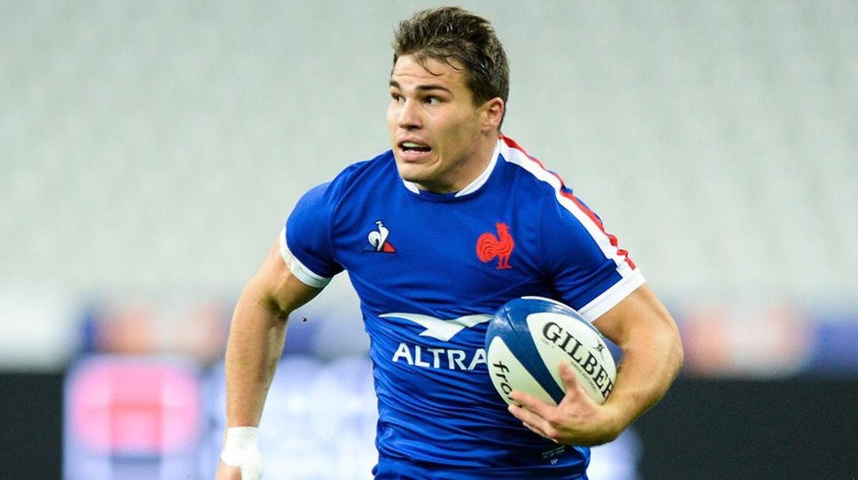 Francia vuelve al ‘rugby champán’