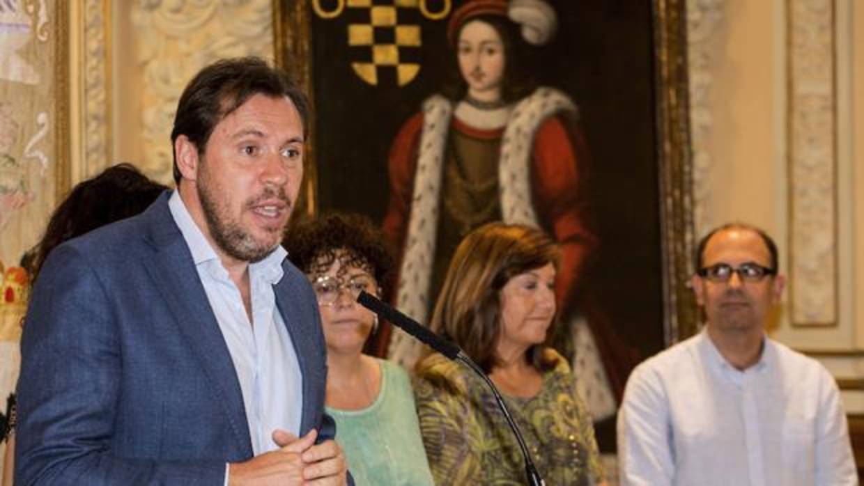 Óscar Puente apoyaría un pacto del PSC con los 'comuns' para gobernar ...