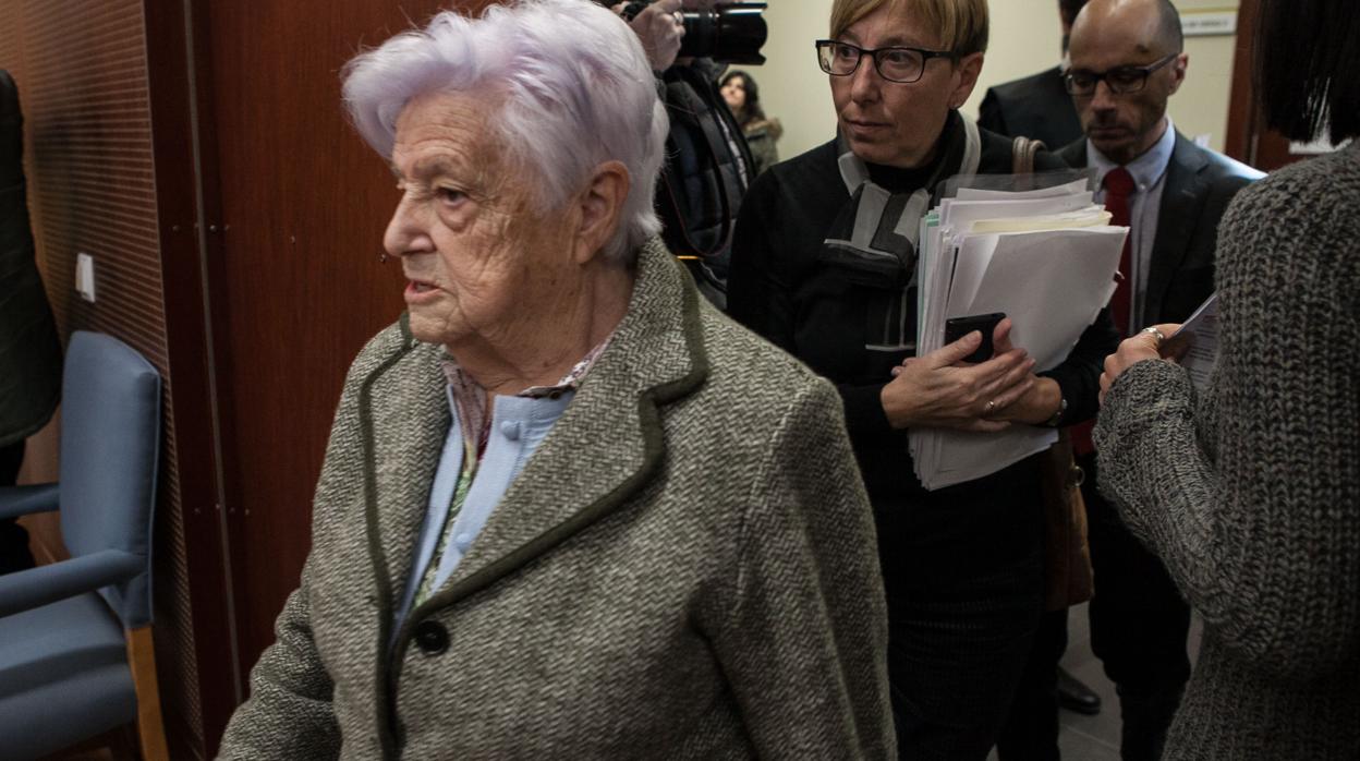 Condenada la hija del general Yagüe a una multa de 900 euros por ...