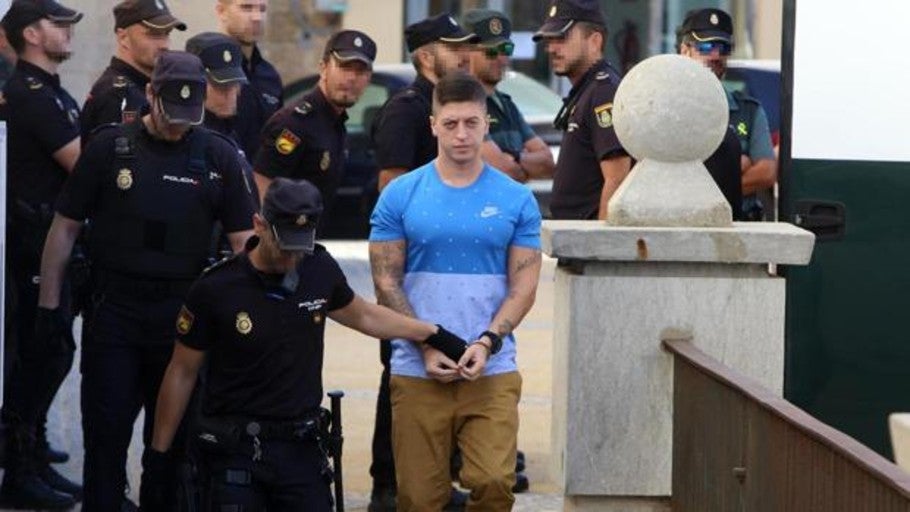 Robert el Ruso, el matón que firmó con 14 cuchilladas el cadáver del Pelón