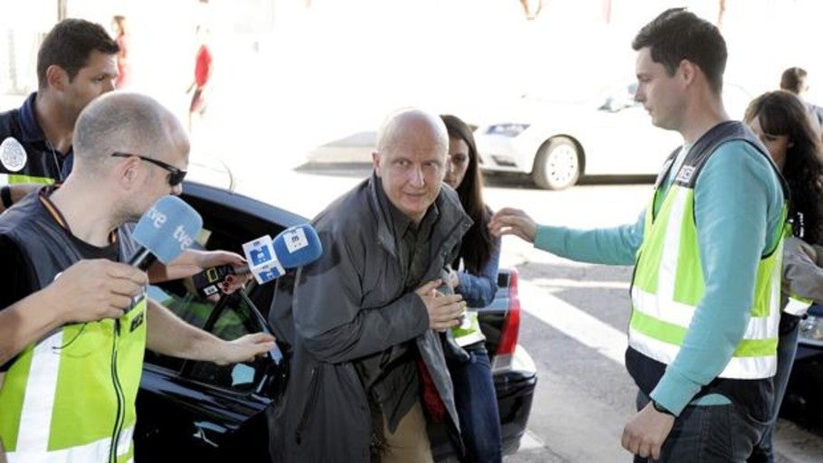 La Fiscalía pide seis años por estafa para Paco Sanz, «el hombre de los ...