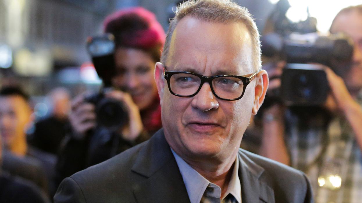Tom Hanks entra en campaña con Michelle Obama para animar a votar en ...