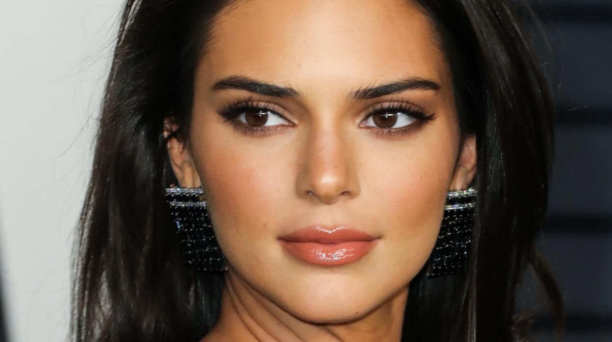 El desnudo integral más sensual de Kendall Jenner