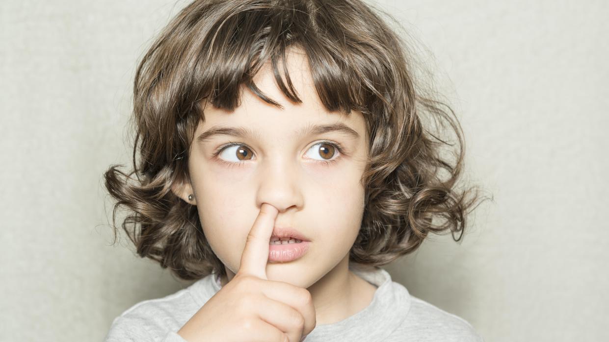 Una fisioterapeuta advierte que un niño menor de 4 años puede llegar a tragar hasta 4 kilos de ...