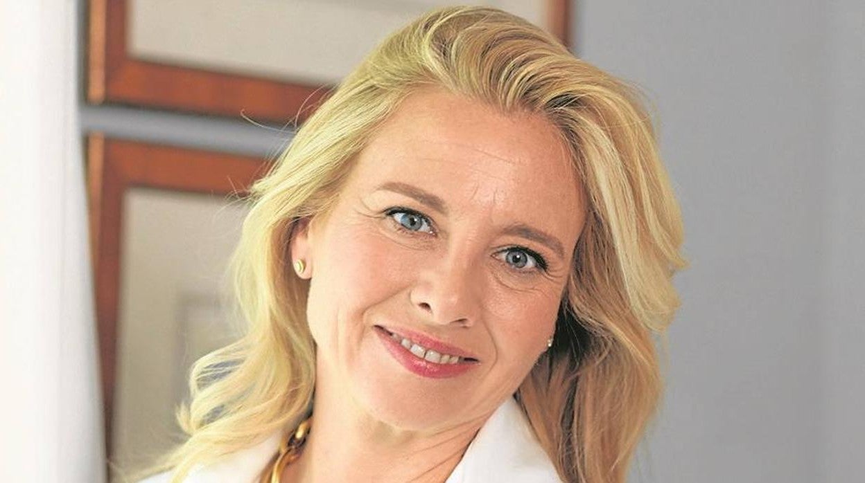 Almudena de Arteaga, la duquesa que cambió la toga por la pluma Almudena de Arteaga, la duquesa que cambió la toga por la pluma