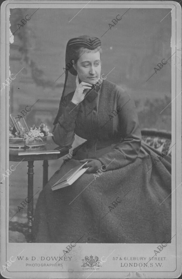 Retrato de la Emperatriz Maria Eugenia tras la muerte de Napoleón III ...