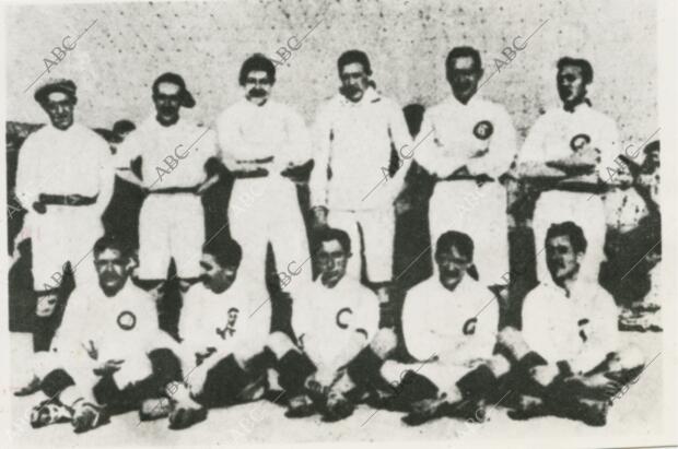 Plantilla Del Real Madrid En 1908 Archivo Abc