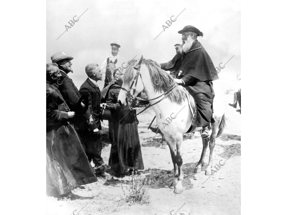 Ceuta, Llegada del obispo fray Francisco María Cervera con su Escolta ...
