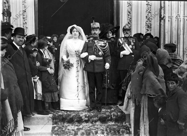 Aurelia santa marina y el capitán D. Enrique Carrión, al salir de la ...