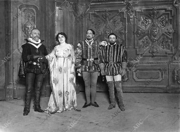 Los Intérpretes que Tomaron parte En "los Hugonotes" en la función ...