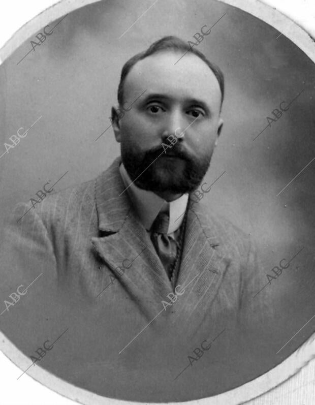 El doctor don Antonio García Tapia, que ayer Ingresó en la academia de ...