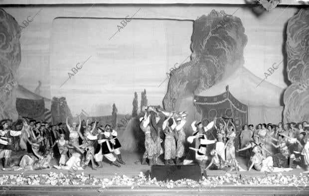 Una escena de la Opera "el príncipe Igor", Estrenada Anoche - Archivo ABC