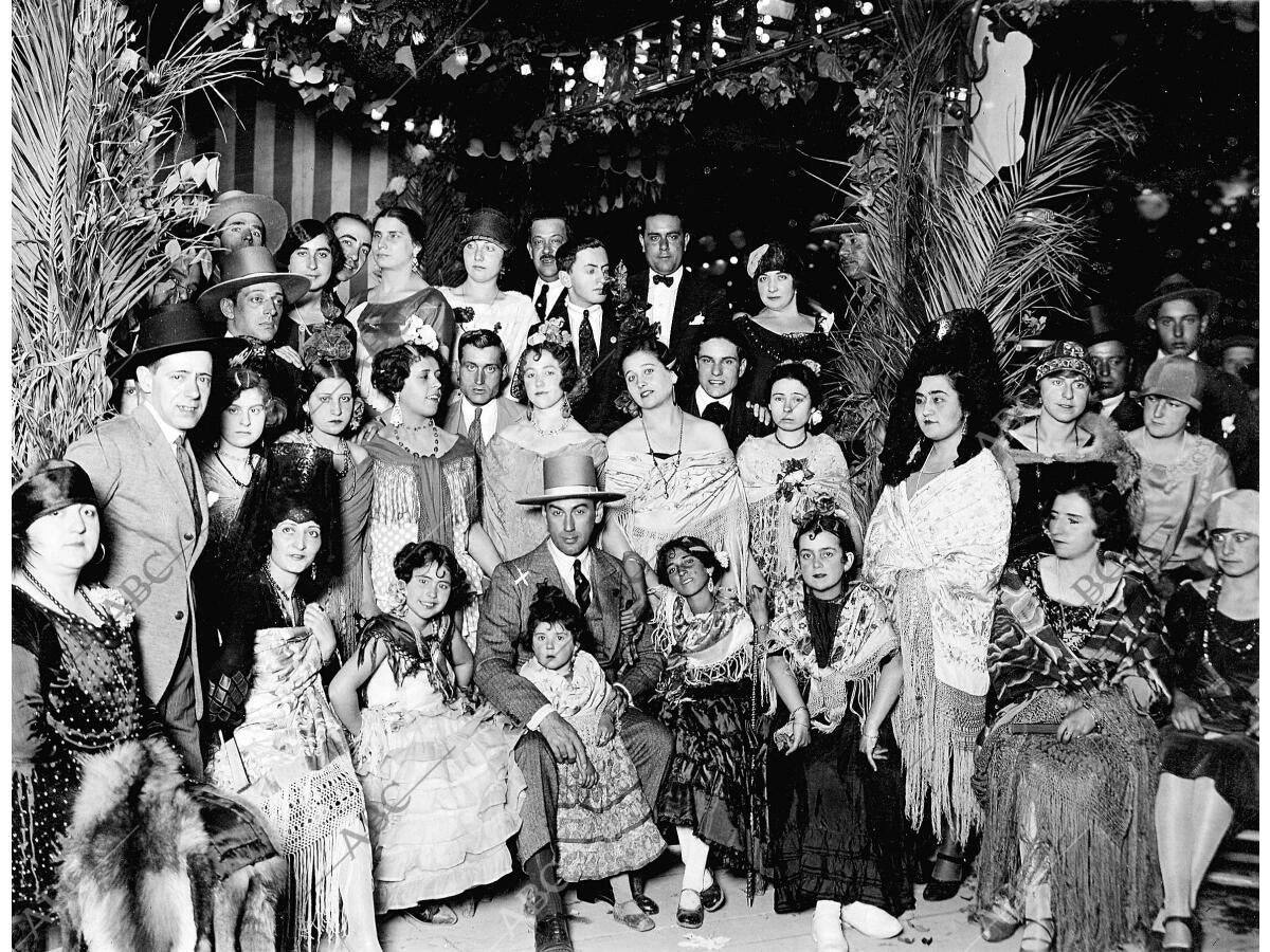 El ilustre arquitecto argentino D. Martín Noel (X) en la caseta de la ...