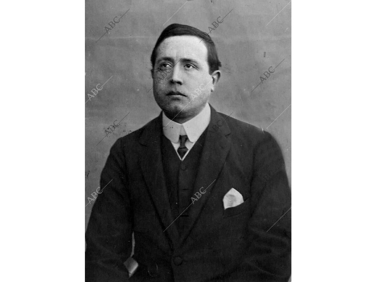 El escritor Azorín en su etapa de juventud - Archivo ABC