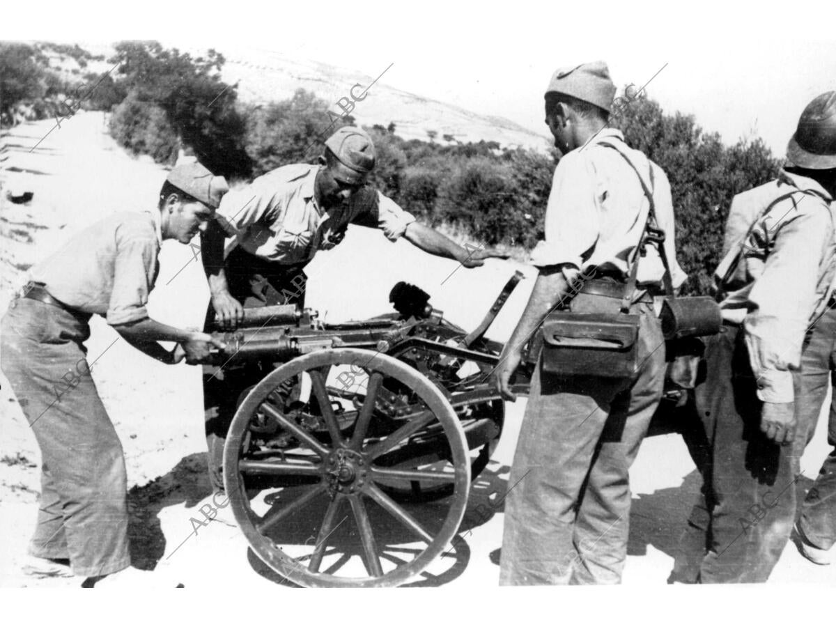 Mortero grande en Posición - Archivo ABC