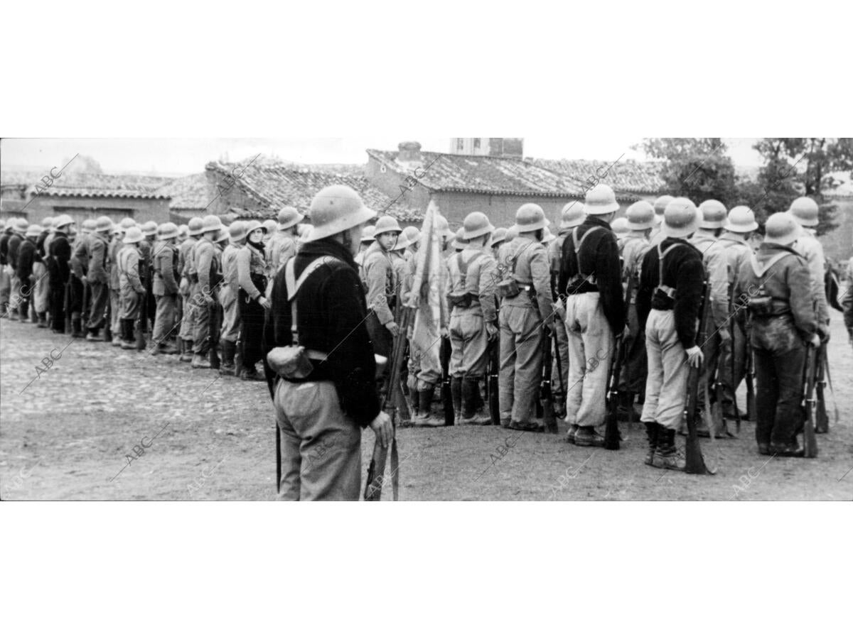 Nuevos Reclutas que Actuaron por primera vez en la Guerra, y cuyo ...