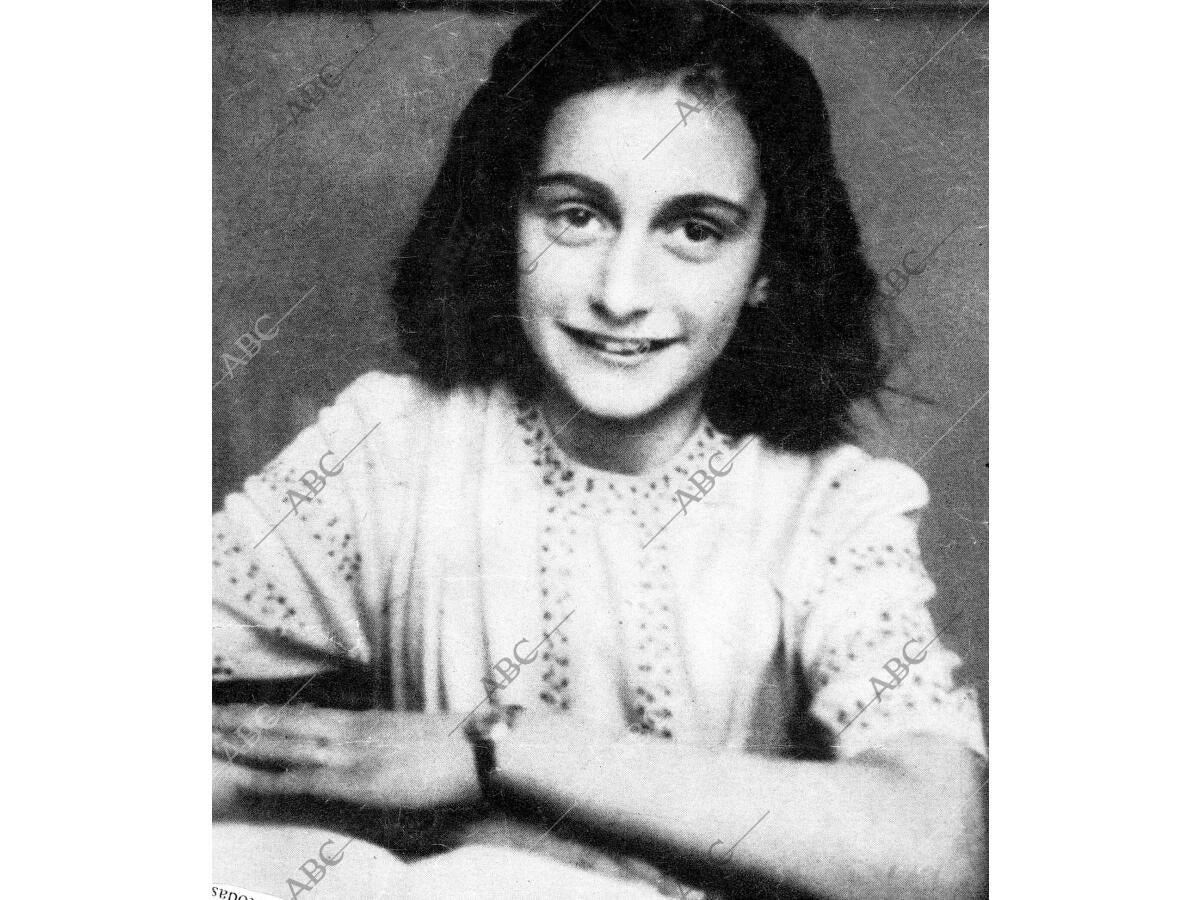 Ana Frank se muestra sonriente en la foto A pesar del encierro que ...