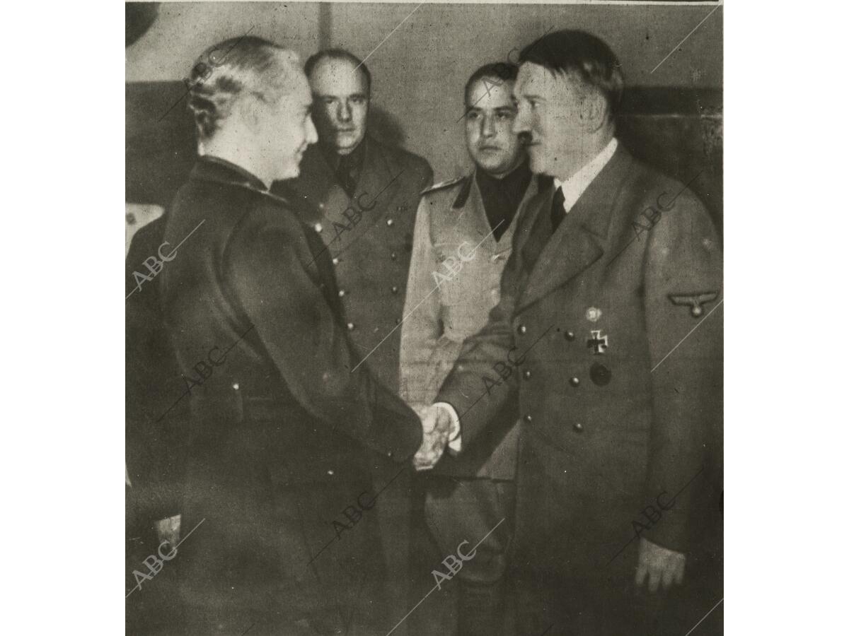 Ramón Serrano Suñer se entrevista con Adolf Hitler - Archivo ABC