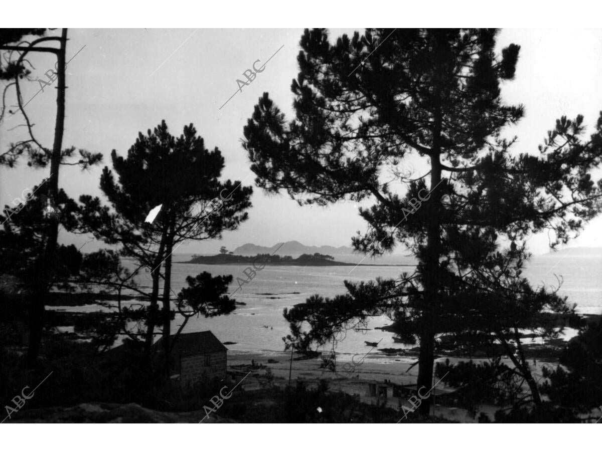 Vista general de la isla de la Toralla (Pontevedra) - Archivo ABC