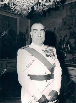 Luis Carrero Blanco con el uniforme de Almirante - Archivo ABC