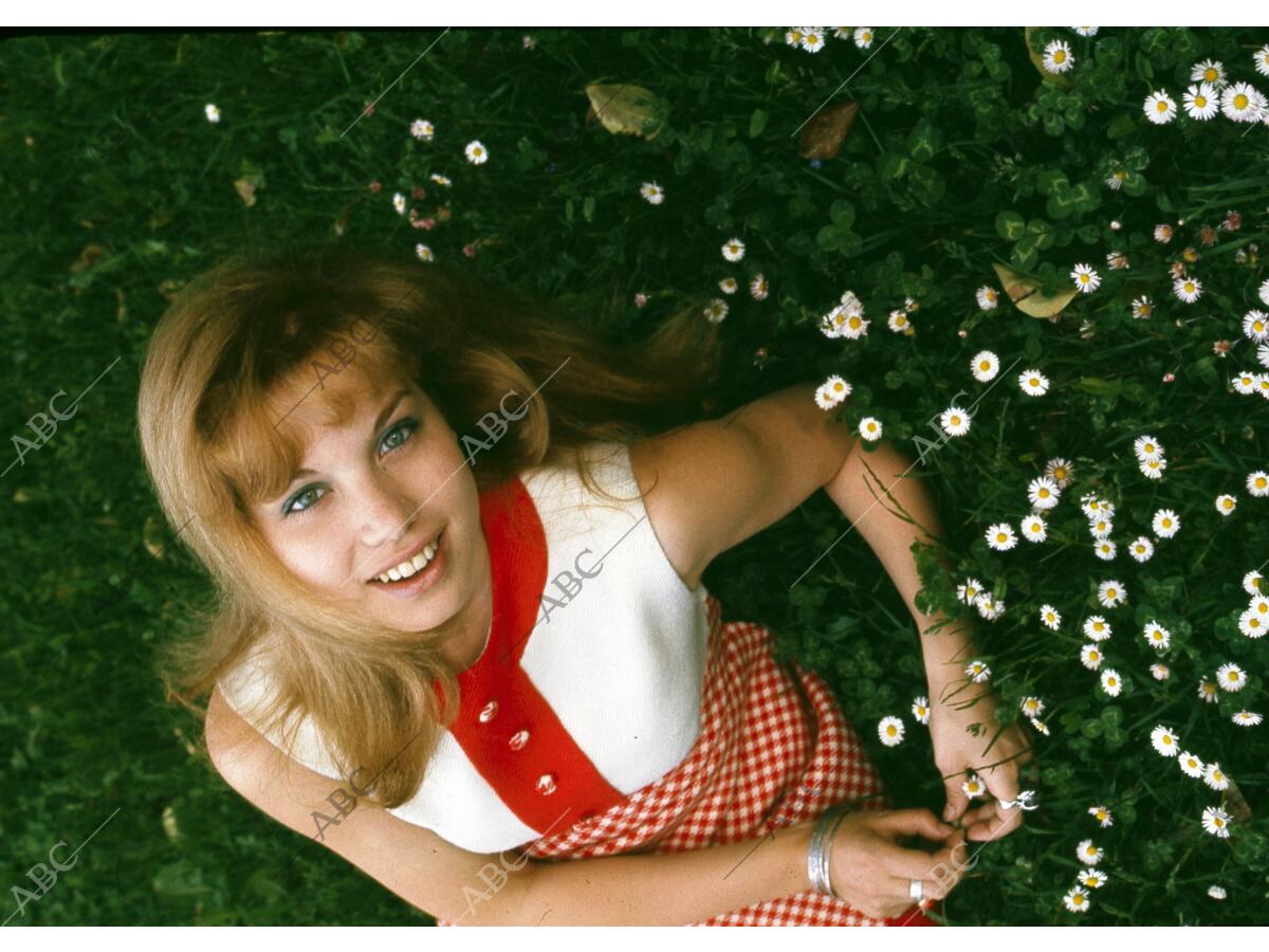 La cantante Karina - Archivo ABC