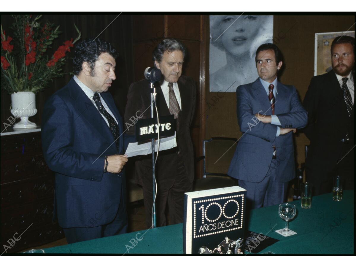 En el Mayte Commodore, el periodista Tico Medina presenta el libro «100 ...