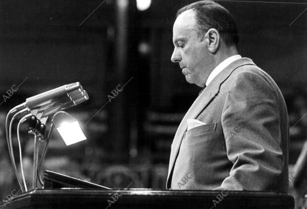 Don Manuel fraga Iribarne en las Cortes - Archivo ABC