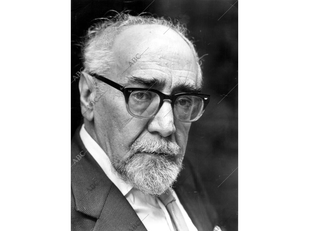 Retrato de Ramón J. Sender - Archivo ABC