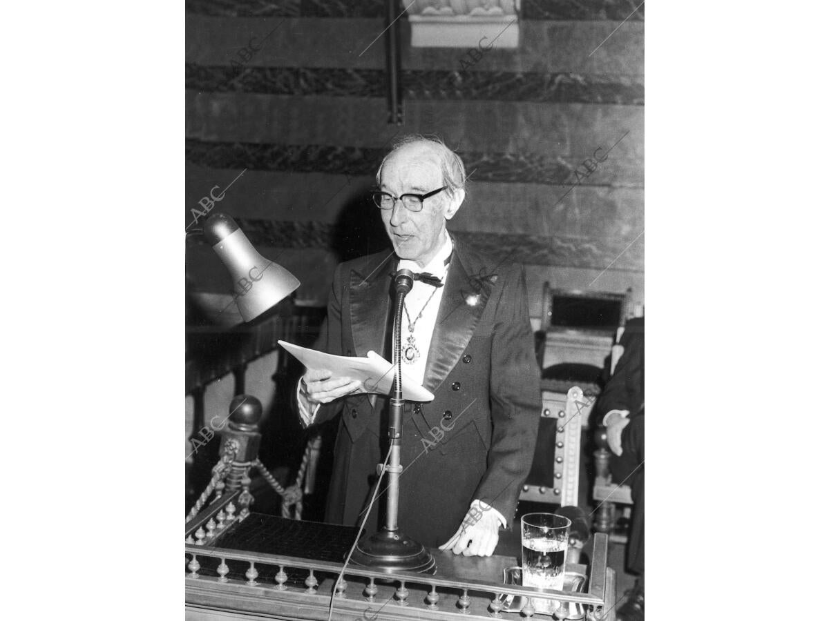 Retrato de Gerardo Diego en la real academia Española - Archivo ABC