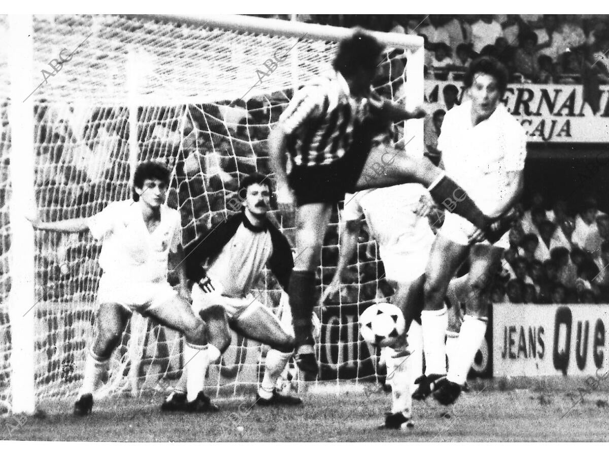 Derby Sevilla-Betis de la temporada 1986-1987 - Archivo ABC