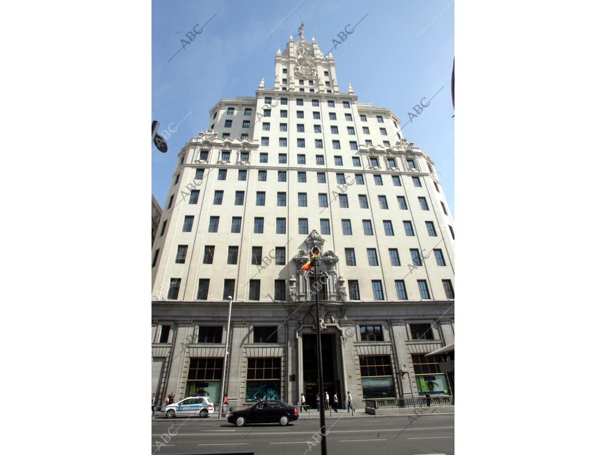 Edificios de Madrid. En la imagen edificio de Telefonica - Archivo ABC