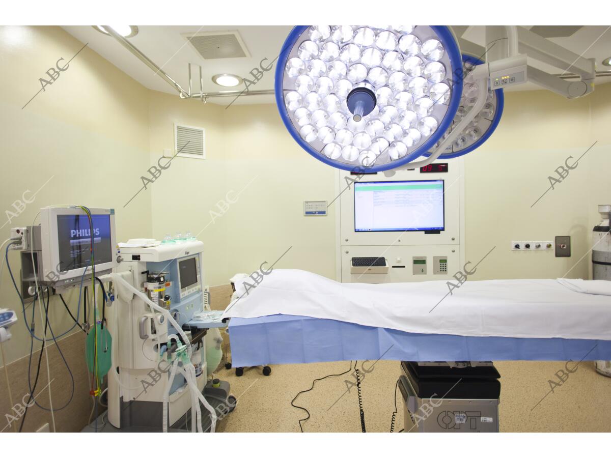 Objetos Sanitarios, clínica Cemtro - Archivo ABC