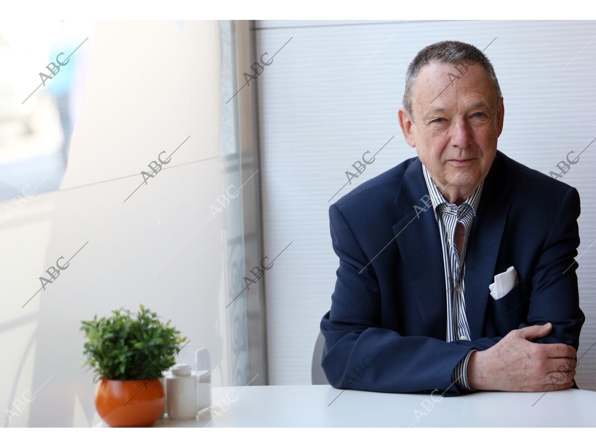 entrevista al musicologo italiano gioacchino lanza tomasiFoto: ernesto ...