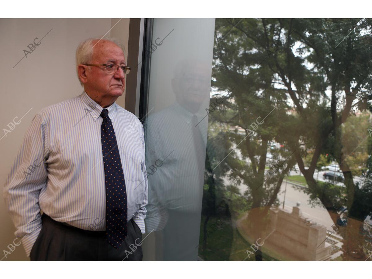 Entrevista A Javier Moscoso, Político - Archivo ABC