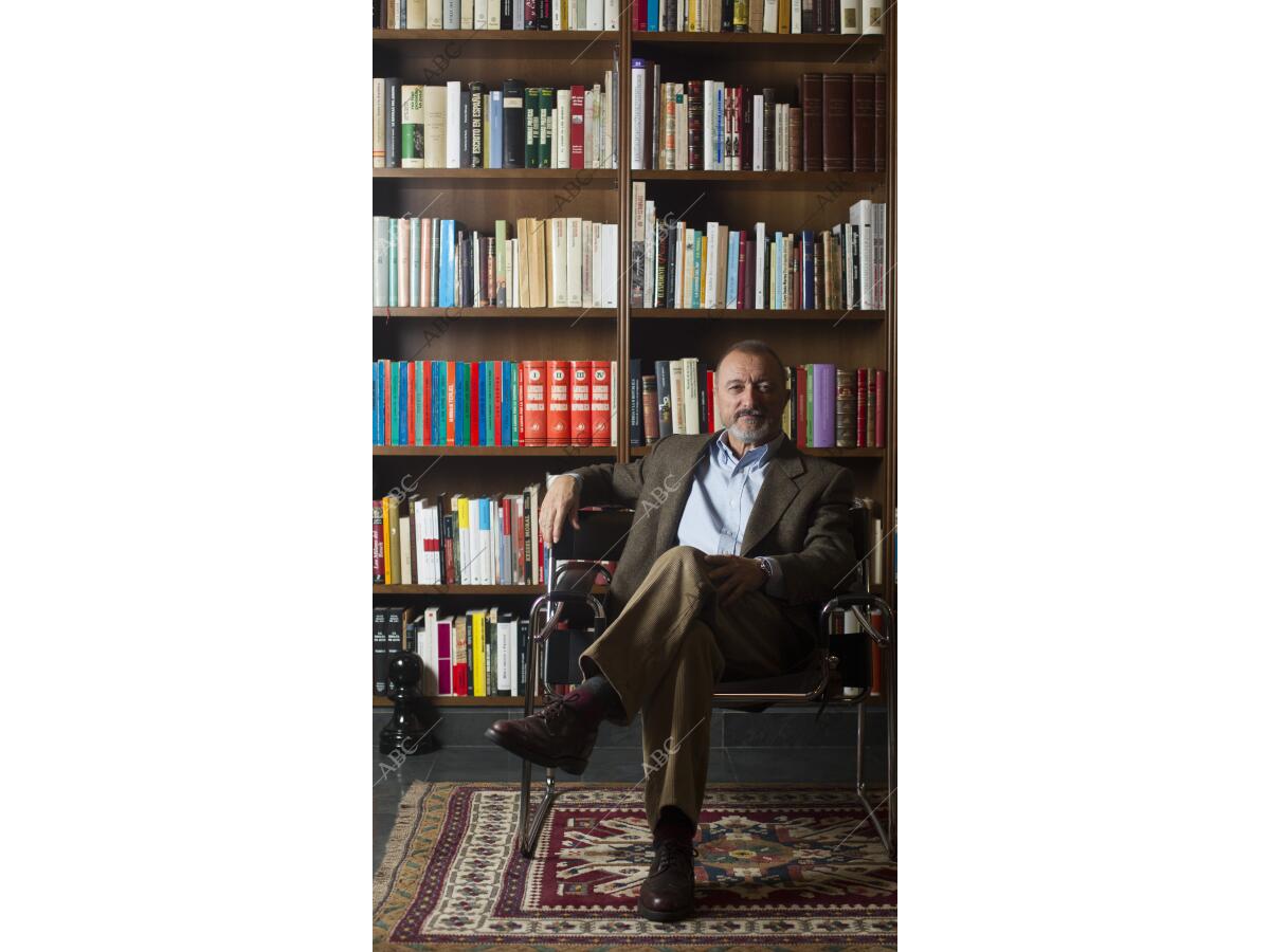 Entrevista A Arturo Perez Reverte - Archivo ABC