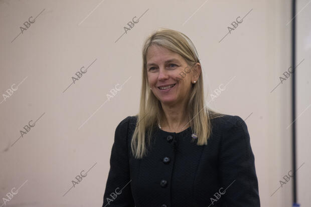 Entrevista con Dava Newman, Vicedirectora de la Nasa - Archivo ABC